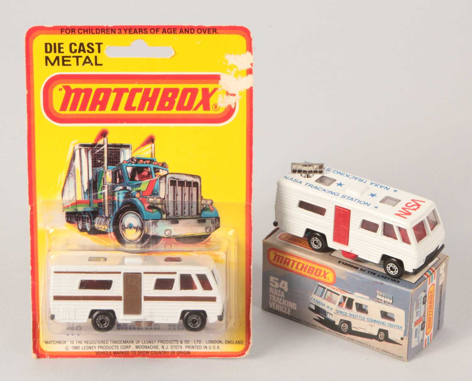 Lot 242 - Matchbox Superfast 54d Mobile Home & 54e