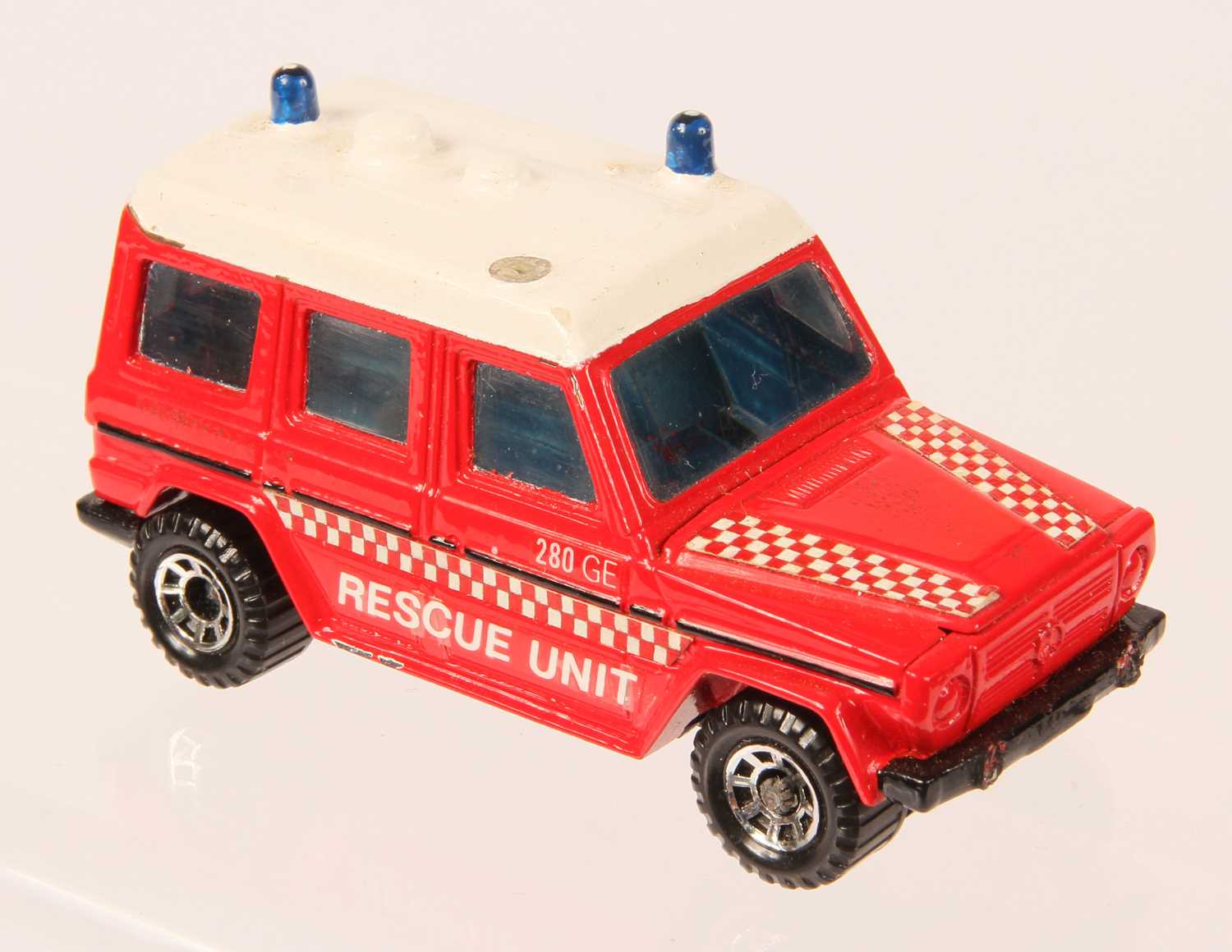 Lot 499 - Matchbox Superfast MB30 Mercedes G-Wagen