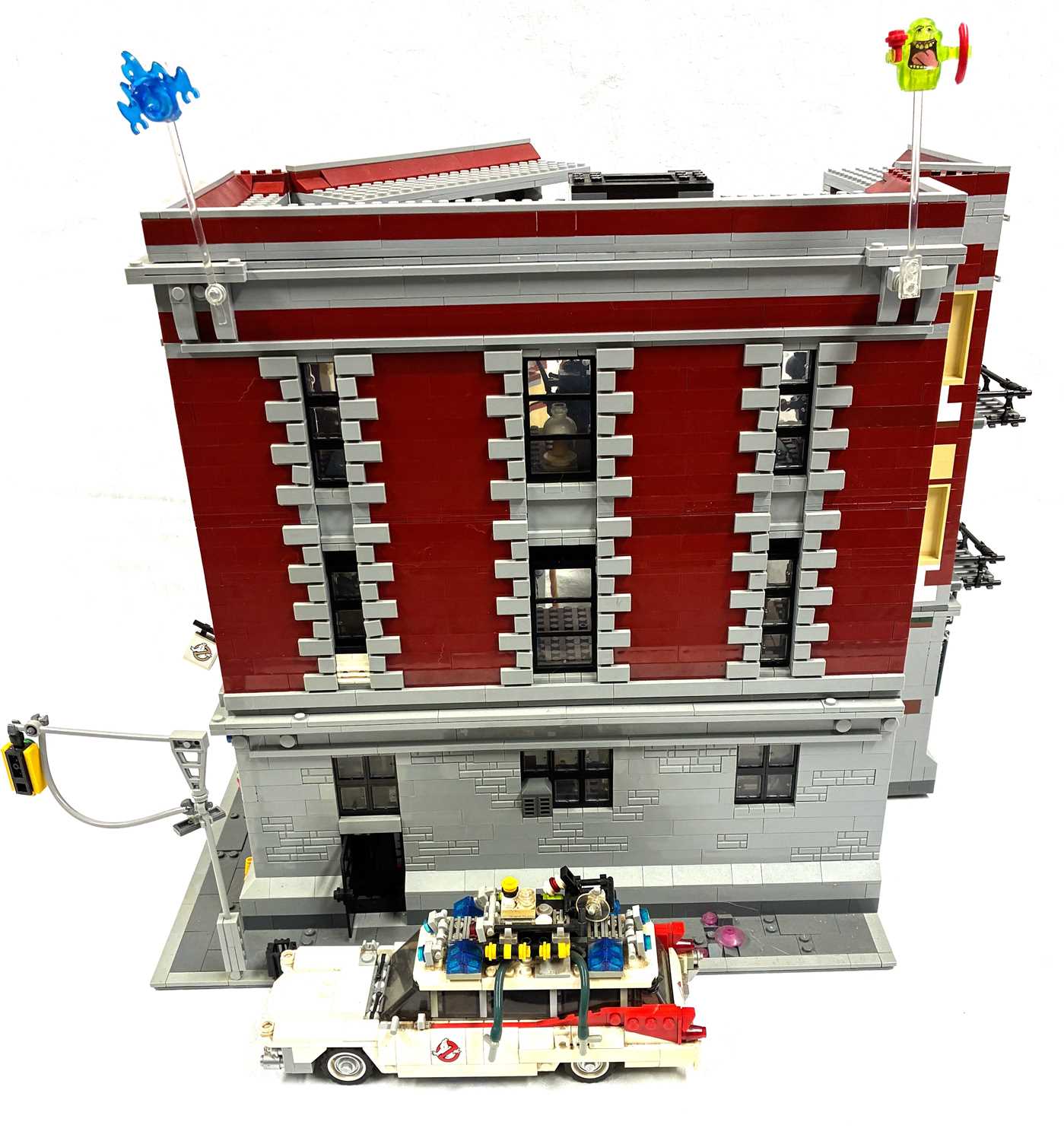 Lot 197 - Lego Ghostbusters Firehouse (75827) and ECTO-
